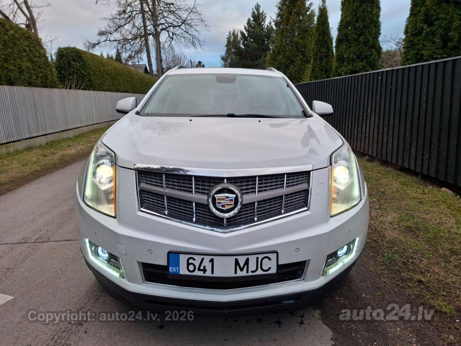 White Cadillac SRX 2011 in Tallinn, with an engine capacity of 3.00 L and mileage of 0 thousand km for 600 €, photo 3 on AUTOMOTO.COM.LV
