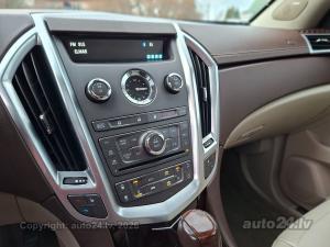 White Cadillac SRX 2011 in Tallinn, with an engine capacity of 3.00 L and mileage of 0 thousand km for 600 €, photo 24 on AUTOMOTO.COM.LV