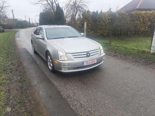Grey Cadillac STS 2005 in Taurage, with an engine capacity of 4.57 L and mileage of 223 thousand km for 3800 €, photo 1 on AUTOMOTO.COM.LV