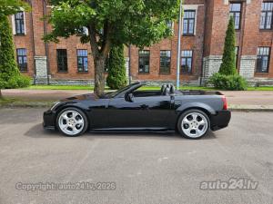 Melns Cadillac XLR 2006 Tallina, ar dzinēja tilpumu 4.60 L un nobraukumu 138 tūkst. km par 22000 €, foto 16 vietnē AUTOMOTO.COM.LV