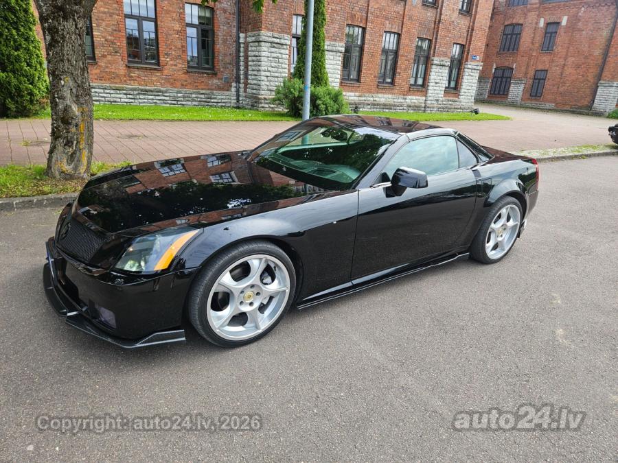Melns Cadillac XLR 2006 Tallina, ar dzinēja tilpumu 4.60 L un nobraukumu 138 tūkst. km par 22000 €, foto 20 vietnē AUTOMOTO.COM.LV