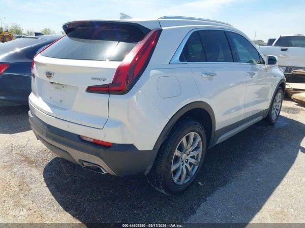 Белый Кадиллак XT4 2019 в Вильнюс, объемом двигателя 2.00 л и пробегом 45 тыс. км за 29300 €, фото 3 на AUTOMOTO.COM.LV