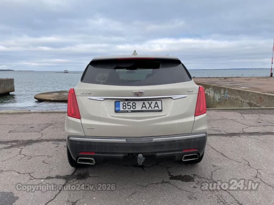 Smilšu krāsa Cadillac XT5 2017 Tallina, ar dzinēja tilpumu 3.60 L un nobraukumu 179 tūkst. km par 18400 €, foto 4 vietnē AUTOMOTO.COM.LV