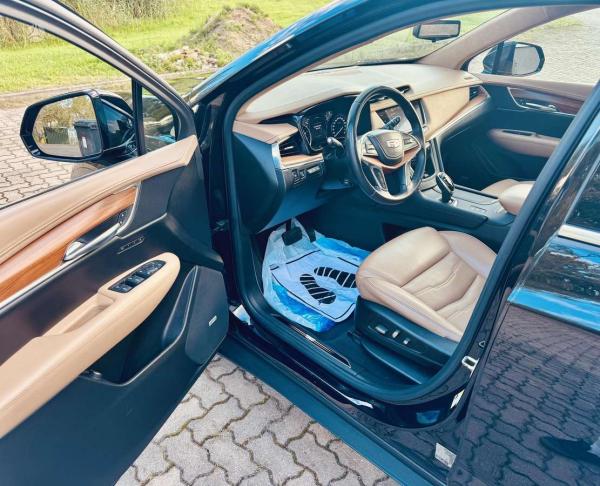 Cadillac XT5 2018 Kaišiadorys vietnē Melns Cadillac XT5 2018 Kaišiadorys, ar dzinēja tilpumu 3.65 L un nobraukumu 130 tūkst. km par 12880 €, foto 9 vietnē AUTOMOTO.COM.LV