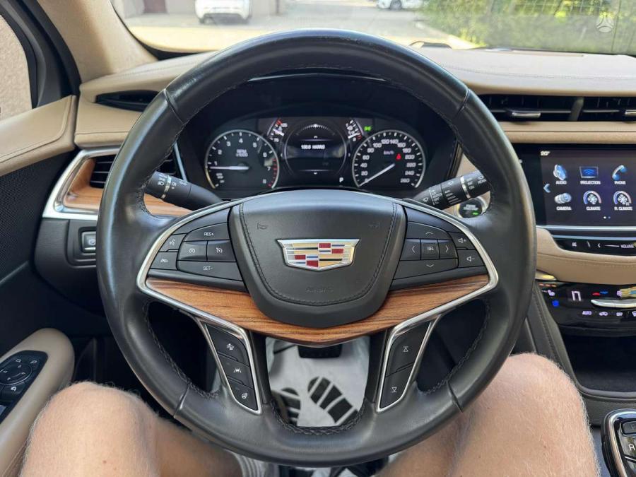 Melns Cadillac XT5 2018 Kaišiadorys, ar dzinēja tilpumu 3.65 L un nobraukumu 130 tūkst. km par 12880 €, foto 13 vietnē AUTOMOTO.COM.LV