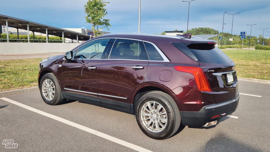 Brown Cadillac XT5 2017 in Vilnius, with an engine capacity of 3.60 L and mileage of 98 thousand km for 20900 €, photo 5 on AUTOMOTO.COM.LV