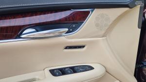 Brown Cadillac XT5 2017 in Vilnius, with an engine capacity of 3.60 L and mileage of 98 thousand km for 20900 €, photo 12 on AUTOMOTO.COM.LV