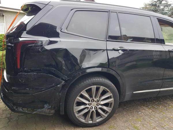 Melns Cadillac XT6 2020 Klaipėda, ar dzinēja tilpumu 3.60 L un nobraukumu 258 tūkst. km par 13400 €, foto 3 vietnē AUTOMOTO.COM.LV