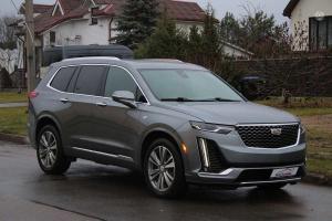 Grey Cadillac XT6 2022 in Vilnius, with an engine capacity of 3.60 L and mileage of 126 thousand km for 28900 €, photo 3 on AUTOMOTO.COM.LV