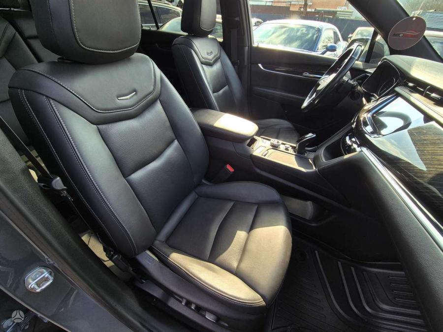 Pelēks Cadillac XT6 2022 Viļņa, ar dzinēja tilpumu 3.60 L un nobraukumu 126 tūkst. km par 27900 €, foto 13 vietnē AUTOMOTO.COM.LV
