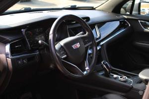 Pelēks Cadillac XT6 2022 Viļņa, ar dzinēja tilpumu 3.60 L un nobraukumu 126 tūkst. km par 27900 €, foto 18 vietnē AUTOMOTO.COM.LV