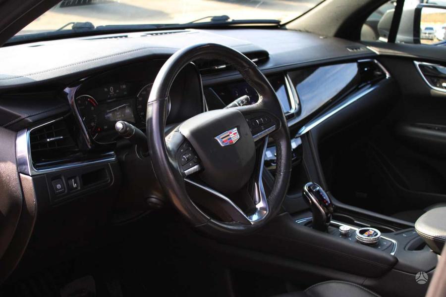 Pelēks Cadillac XT6 2022 Viļņa, ar dzinēja tilpumu 3.60 L un nobraukumu 126 tūkst. km par 27900 €, foto 18 vietnē AUTOMOTO.COM.LV