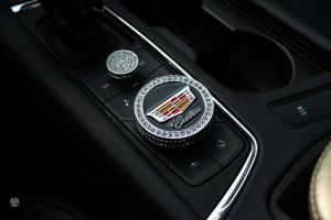 Pelēks Cadillac XT6 2022 Viļņa, ar dzinēja tilpumu 3.60 L un nobraukumu 126 tūkst. km par 27900 €, foto 27 vietnē AUTOMOTO.COM.LV