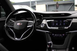 Серый Кадиллак XT6 2022 в Вильнюс, объемом двигателя 3.60 л и пробегом 130 тыс. км за 27900 €, фото 16 на AUTOMOTO.COM.LV