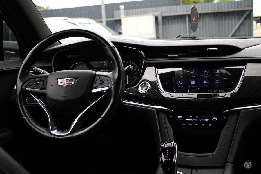 Серый Кадиллак XT6 2022 в Вильнюс, объемом двигателя 3.60 л и пробегом 130 тыс. км за 27900 €, фото 16 на AUTOMOTO.COM.LV