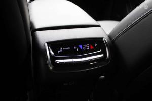 Серый Кадиллак XT6 2022 в Вильнюс, объемом двигателя 3.60 л и пробегом 130 тыс. км за 27900 €, фото 25 на AUTOMOTO.COM.LV