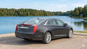 Black Cadillac XTS 2014 in Telschi, with an engine capacity of 3.60 L and mileage of 215 thousand km for 11000 €, photo 8 on AUTOMOTO.COM.LV
