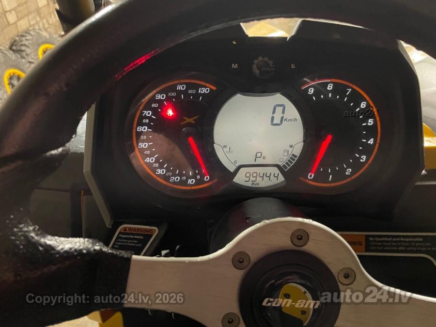 Black Can-Am Maverick 2013 in Polva, with an engine capacity of 1.00 L and mileage of 10 thousand km for 8900 €, photo 7 on AUTOMOTO.COM.LV