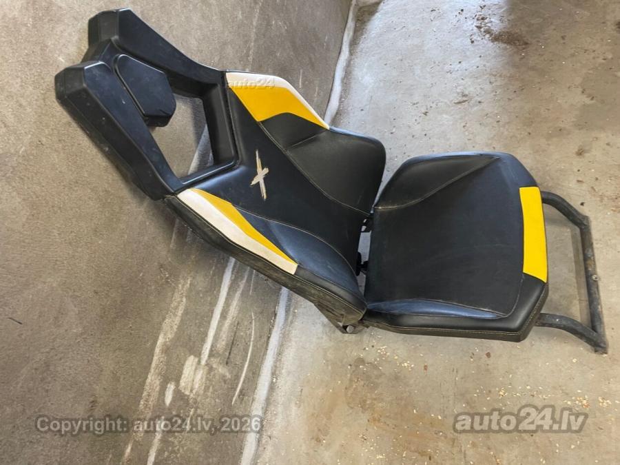Black Can-Am Maverick 2013 in Polva, with an engine capacity of 1.00 L and mileage of 10 thousand km for 8900 €, photo 12 on AUTOMOTO.COM.LV