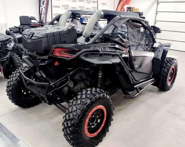 Black Can-Am Maverick 2019 in Taurage, with an engine capacity of 0.90 L and mileage of 5 thousand km for 18500 €, photo 4 on AUTOMOTO.COM.LV