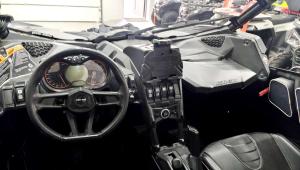 Black Can-Am Maverick 2019 in Taurage, with an engine capacity of 0.90 L and mileage of 5 thousand km for 18500 €, photo 11 on AUTOMOTO.COM.LV