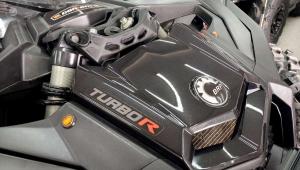Black Can-Am Maverick 2019 in Taurage, with an engine capacity of 0.90 L and mileage of 5 thousand km for 18500 €, photo 21 on AUTOMOTO.COM.LV