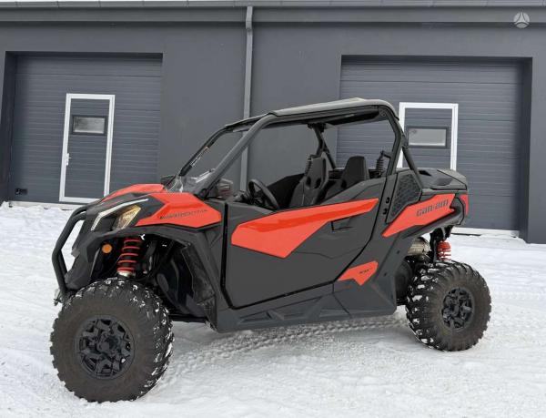 Melns Can-Am Maverick 2019 Tallina, ar dzinēja tilpumu 0.80 L un nobraukumu 333 tūkst. km par 11999 €, foto 2 vietnē AUTOMOTO.COM.LV