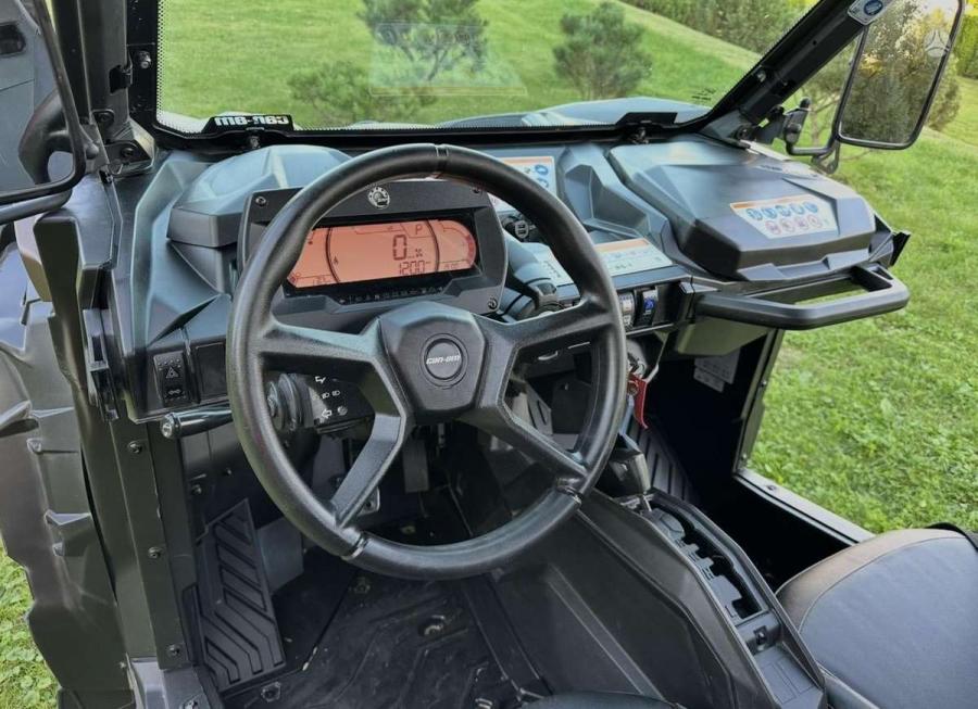 Brown Can-Am Maverick 2022 in Taurage, with an engine capacity of 0.80 L and mileage of 7 thousand km for 11700 €, photo 21 on AUTOMOTO.COM.LV