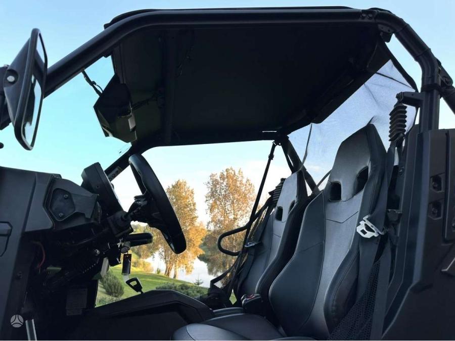 Brown Can-Am Maverick 2022 in Taurage, with an engine capacity of 0.80 L and mileage of 7 thousand km for 11700 €, photo 22 on AUTOMOTO.COM.LV