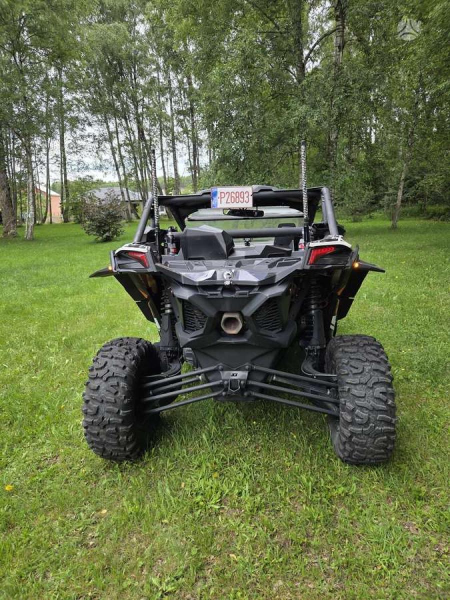 Can-Am Maverick 2017 in Siauliai, with an engine capacity of 0.90 L and mileage of 6 thousand km for 17000 €, photo 8 on AUTOMOTO.COM.LV