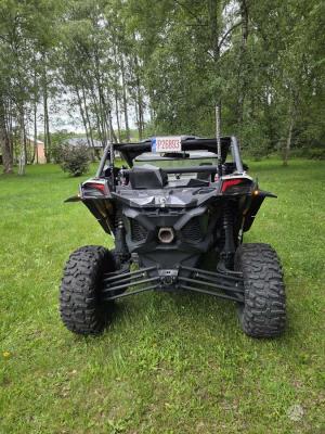 Can-Am Maverick 2017 in Siauliai, with an engine capacity of 0.90 L and mileage of 6 thousand km for 17000 €, photo 9 on AUTOMOTO.COM.LV