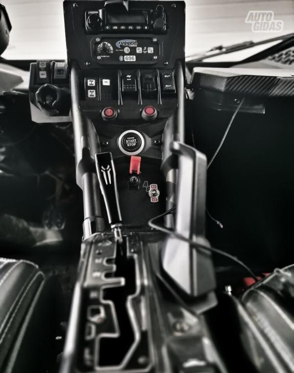 Can-Am Maverick 2017 in Klaipeda, with an engine capacity of 0.90 L and mileage of 0 thousand km for 25900 €, photo 4 on AUTOMOTO.COM.LV
