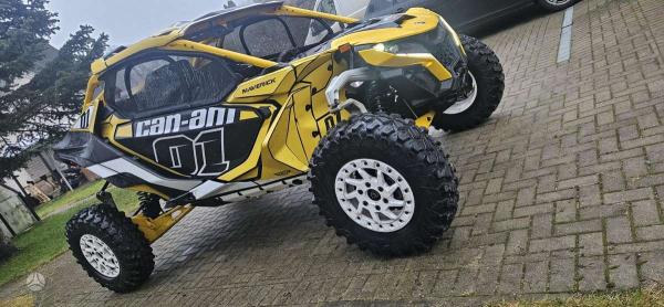 Can-Am Maverick 2023 in Vilnius, with an engine capacity of 1.00 L and mileage of 4 thousand km for 30000 €, photo 3 on AUTOMOTO.COM.LV