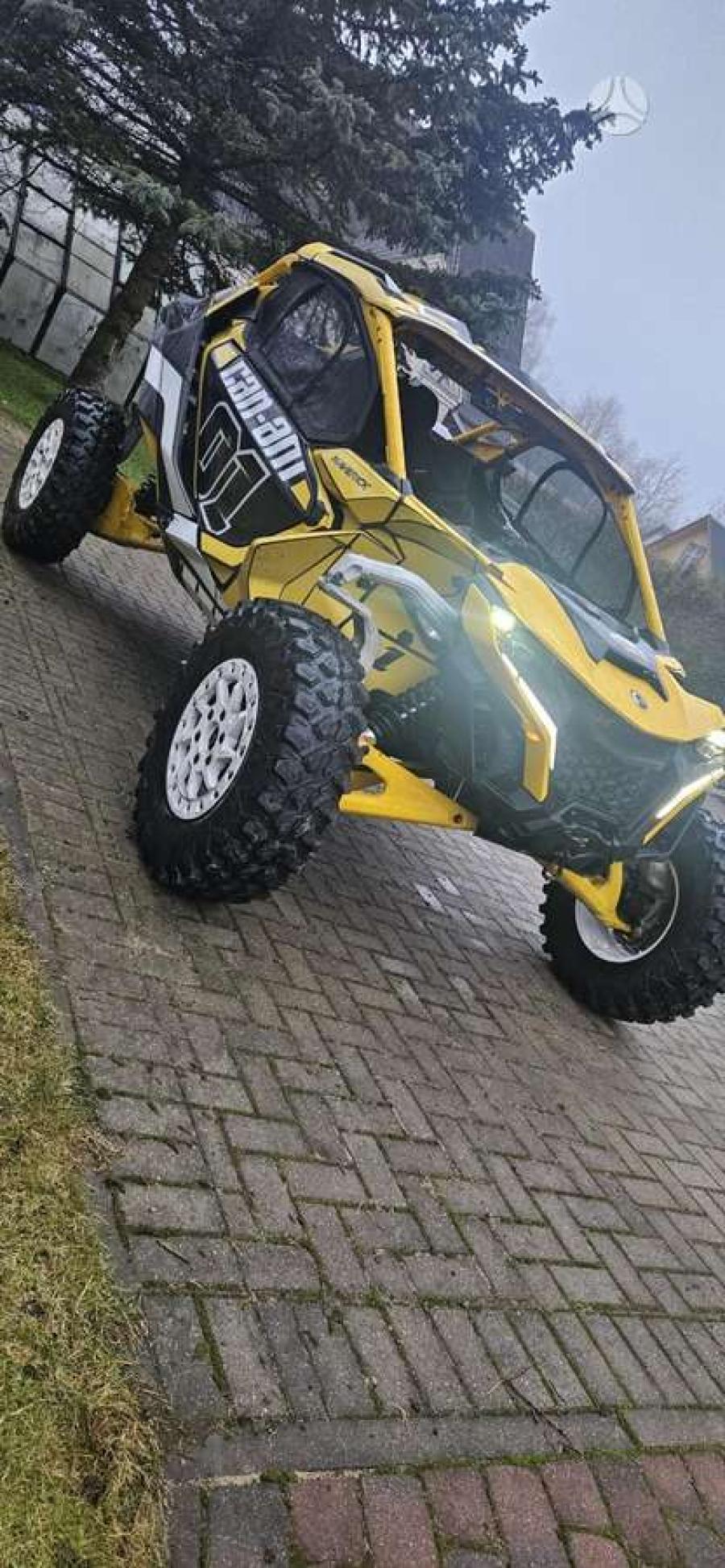 Can-Am Maverick 2023 Viļņa, ar dzinēja tilpumu 1.00 L un nobraukumu 4 tūkst. km par 30000 €, foto 5 vietnē AUTOMOTO.COM.LV