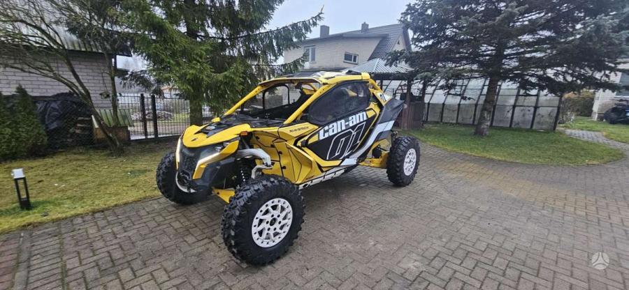 Can-Am Maverick 2023 Viļņa, ar dzinēja tilpumu 1.00 L un nobraukumu 4 tūkst. km par 30000 €, foto 8 vietnē AUTOMOTO.COM.LV