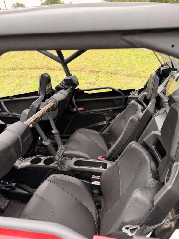 Can-Am Maverick 2024 in Kaunas, with an engine capacity of 0.90 L and mileage of 0 thousand km for 26000 €, photo 8 on AUTOMOTO.COM.LV