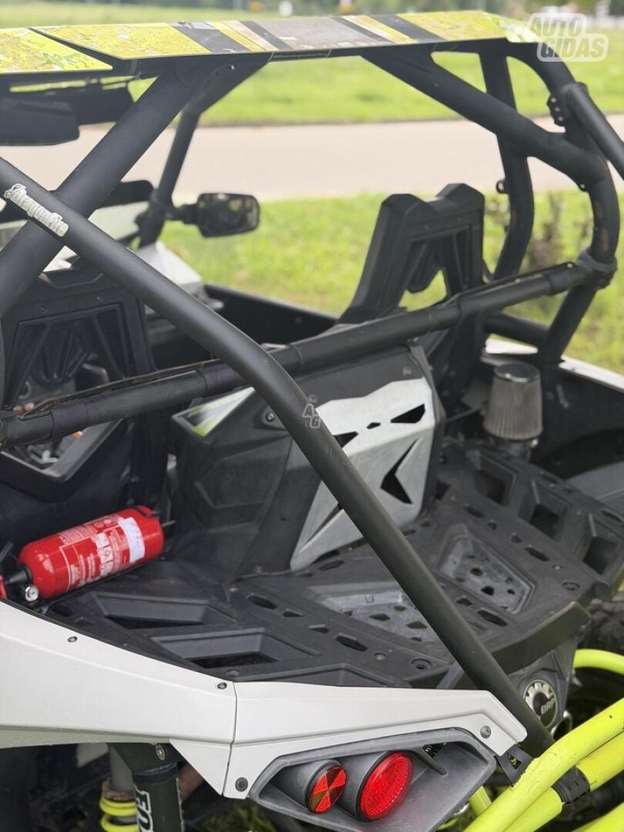 Белый Can-Am Maverick 2016 в Паневежис, объемом двигателя 1.00 л и пробегом 8 тыс. км за 9500 €, фото 8 на AUTOMOTO.COM.LV