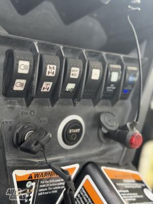 Белый Can-Am Maverick 2016 в Паневежис, объемом двигателя 1.00 л и пробегом 8 тыс. км за 9500 €, фото 24 на AUTOMOTO.COM.LV