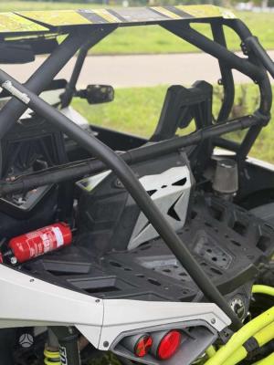 White Can-Am Maverick 2016 in Panevezys, with an engine capacity of 1.00 L and mileage of 8 thousand km for 9500 €, photo 10 on AUTOMOTO.COM.LV