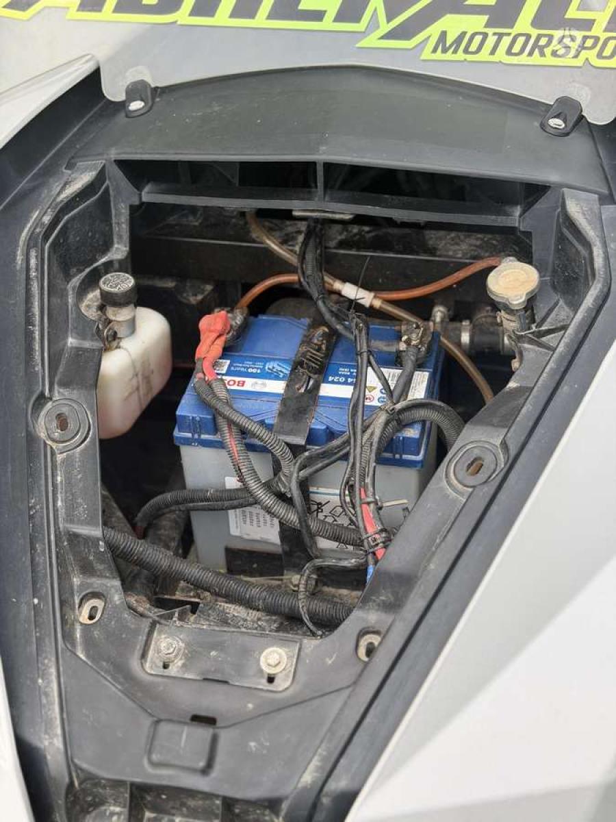 White Can-Am Maverick 2016 in Panevezys, with an engine capacity of 1.00 L and mileage of 8 thousand km for 9500 €, photo 15 on AUTOMOTO.COM.LV