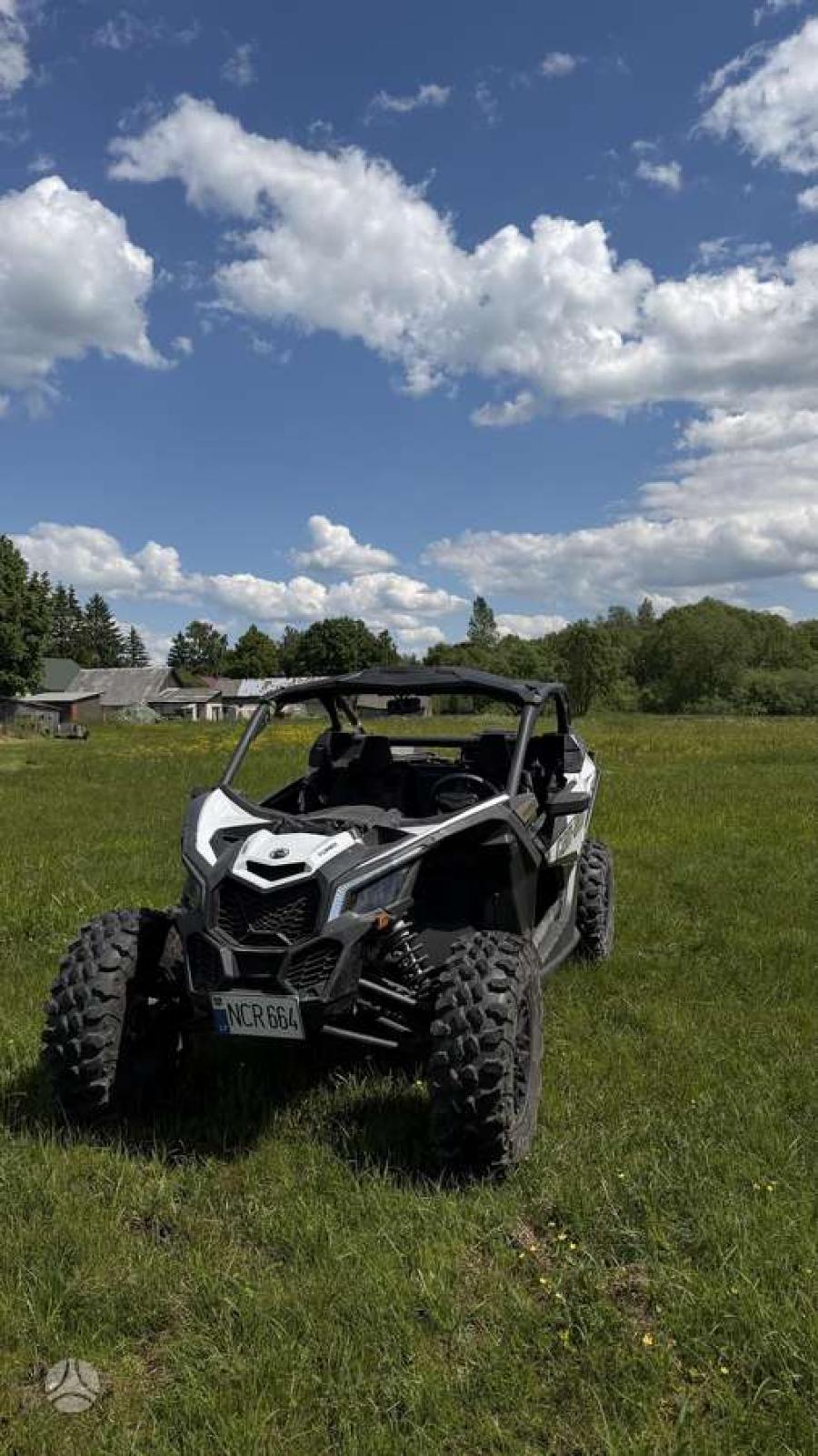 Белый Can-Am Maverick 2023 в Вильнюс, объемом двигателя 0.00 л и пробегом 0 тыс. км за 20700 €, фото 4 на AUTOMOTO.COM.LV