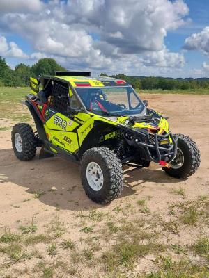 Dzeltens Can-Am Maverick 2020 Telšiai, ar dzinēja tilpumu 1.00 L un nobraukumu 11 tūkst. km par 20590 €, foto  vietnē AUTOMOTO.COM.LV
