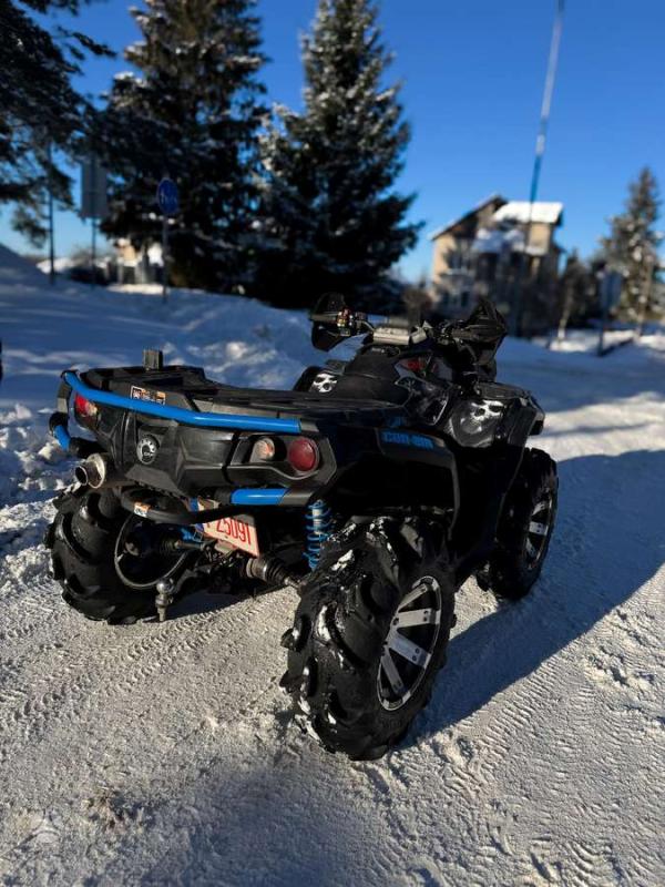 Black Can-Am Outlander 2012 in Moletai, with an engine capacity of 1.00 L and mileage of 8 thousand km for 7999 €, photo 4 on AUTOMOTO.COM.LV