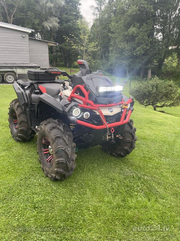 Black Can-Am Outlander 2015 in Tallinn, with an engine capacity of 0.65 L and mileage of 10 thousand km for 5900 €, photo 1 on AUTOMOTO.COM.LV