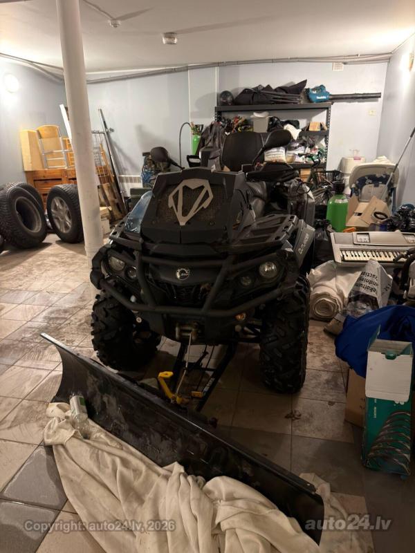 Black Can-Am Outlander 2018 in Tallinn, with an engine capacity of 0.98 L and mileage of 2 thousand km for 12000 €, photo 1 on AUTOMOTO.COM.LV