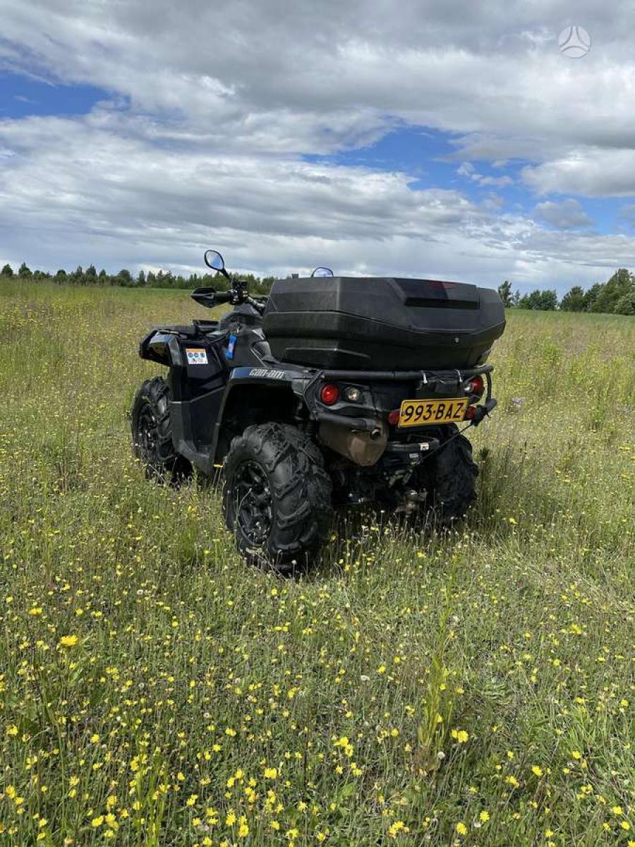Black Can-Am Outlander 2018 in Vilnius, with an engine capacity of 1.00 L and mileage of 4 thousand km for 10500 €, photo 5 on AUTOMOTO.COM.LV