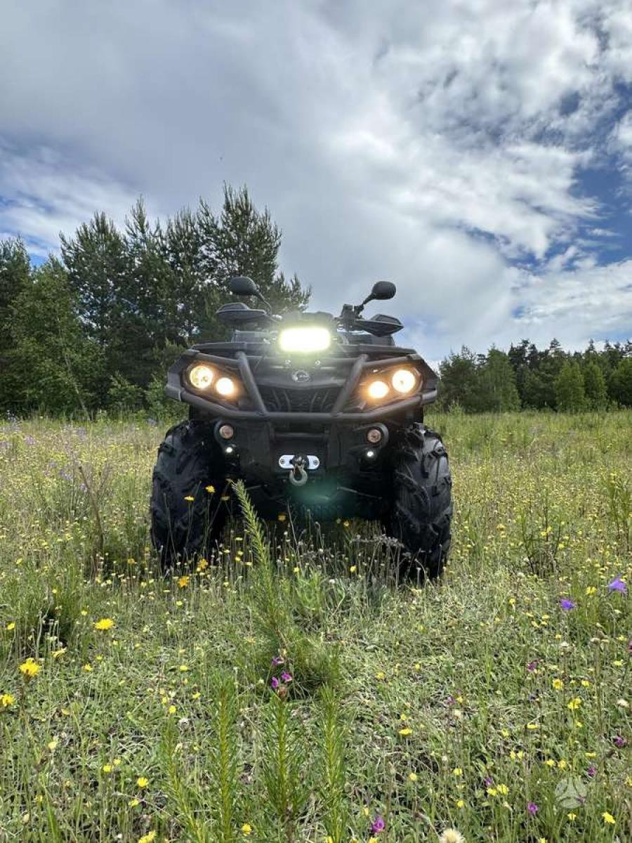 Black Can-Am Outlander 2018 in Vilnius, with an engine capacity of 1.00 L and mileage of 4 thousand km for 10500 €, photo 13 on AUTOMOTO.COM.LV