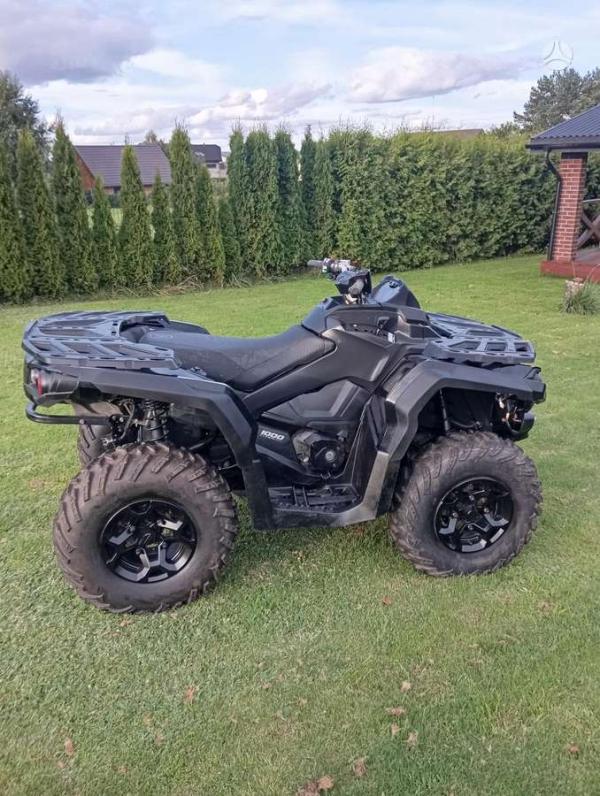 Black Can-Am Outlander 2018 in Kaunas, with an engine capacity of 1.00 L and mileage of 4 thousand km for 6900 €, photo 8 on AUTOMOTO.COM.LV