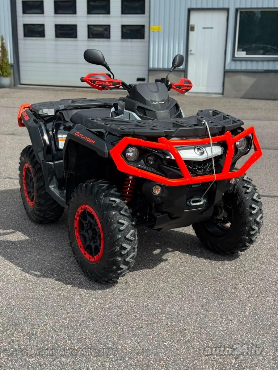 Melns Can-Am Outlander 2020 Tallina, ar dzinēja tilpumu 1.00 L un nobraukumu 0 tūkst. km par 12200 €, foto 1 vietnē AUTOMOTO.COM.LV
