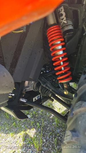 Melns Can-Am Outlander 2020 Tallina, ar dzinēja tilpumu 1.00 L un nobraukumu 0 tūkst. km par 12200 €, foto 10 vietnē AUTOMOTO.COM.LV